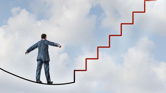 Strategi Bisnis : Langkah Meraih Kesuksesan Bisnis - Zeka Digital